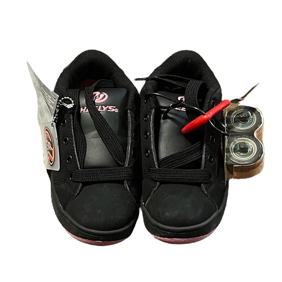 Heelys | Shoes | Nwt Heelys Unisex Black Pink Lace Up Low Skate Shoes ...